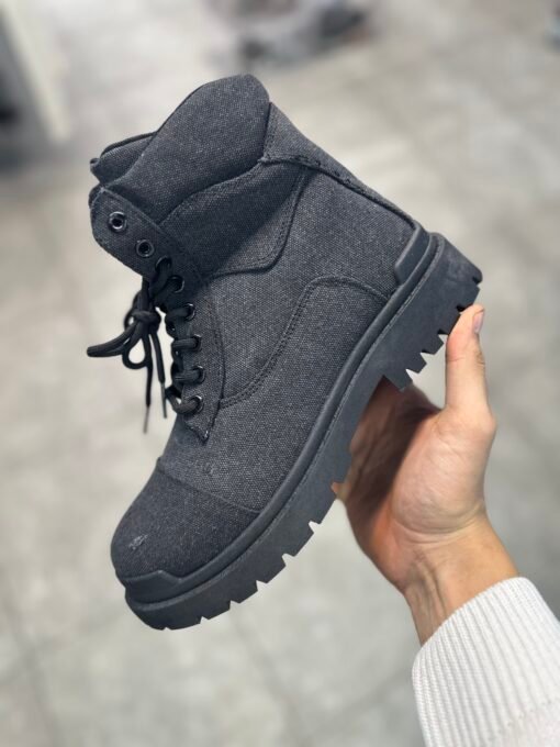 Strike boots - AI Fashionista