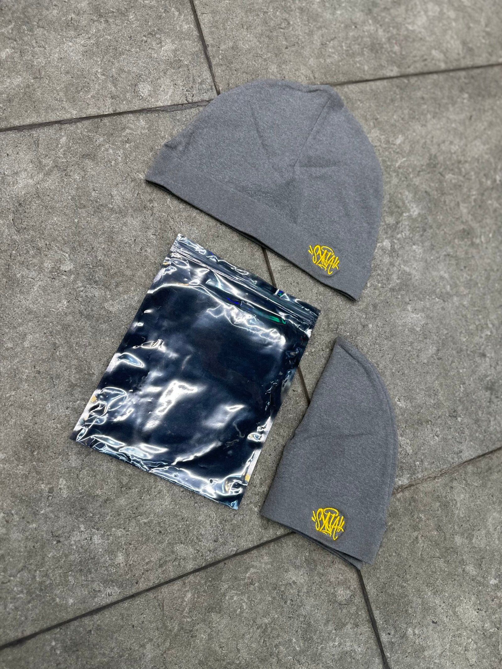 Cap Syna ” bonnet “ - AI Fashionista